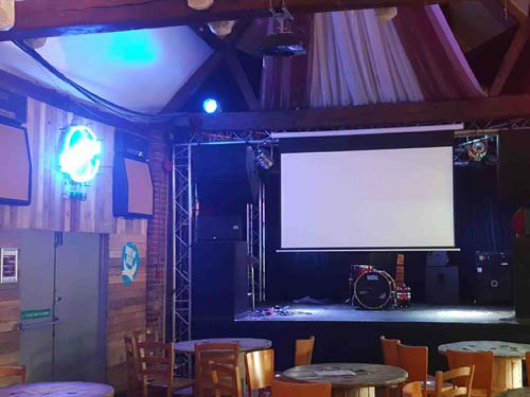 Best Sports Bars in Milton Keynes | Football Pubs Milton Keynes